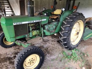 SOLD - John Deere 2240 Lot No. 129 Tractors with 55 HP | Tractor Zoom