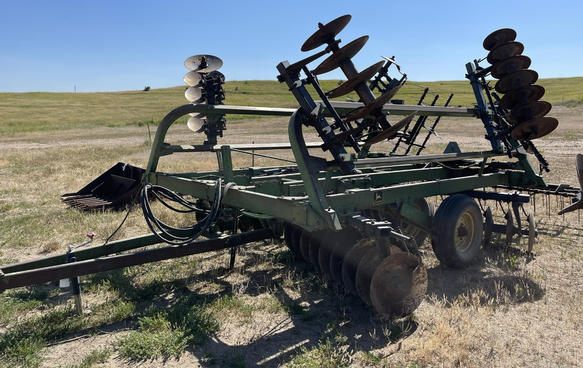 SOLD - John Deere 230 Lot No. cb45fc21-fecf-11ec-9544-0246304ce823 ...