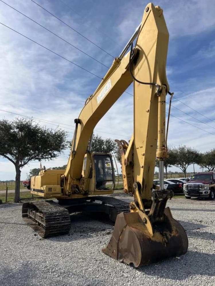 John Deere 230LC Construction Excavators for Sale | Tractor Zoom
