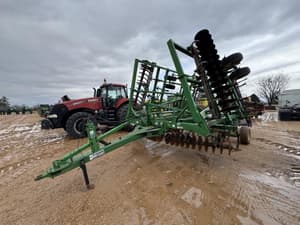 John Deere 2310 Lot No. 270 Tillage For Sale with 30.9 ft | Tractor Zoom