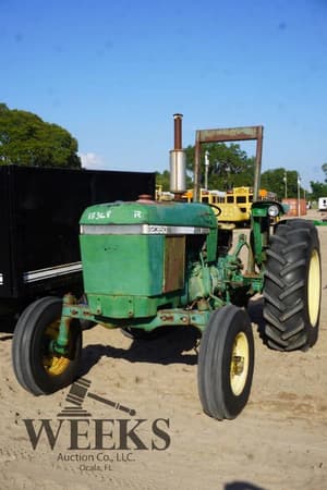 John Deere 2350 Tractors For Sale with 61 HP | Tractor Zoom