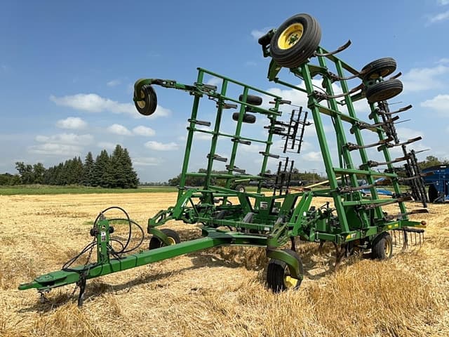 John Deere 2410 Lot No. 29 Tillage For Sale with 40 ft | Tractor Zoom