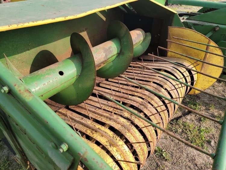 John Deere 24T Hay and Forage Balers - Square for Sale | Tractor Zoom