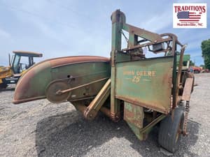 SOLD - John Deere 25 Lot No. 1158 Combines with --- Hrs | Tractor Zoom