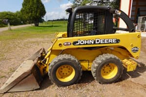 SOLD - John Deere 250 Lot No. 7001 Construction with 1,839 Hrs ...