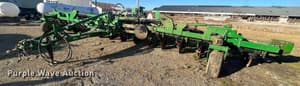 SOLD - John Deere 2510H NH3 applicator Chemical Applicators with 37.5 ...