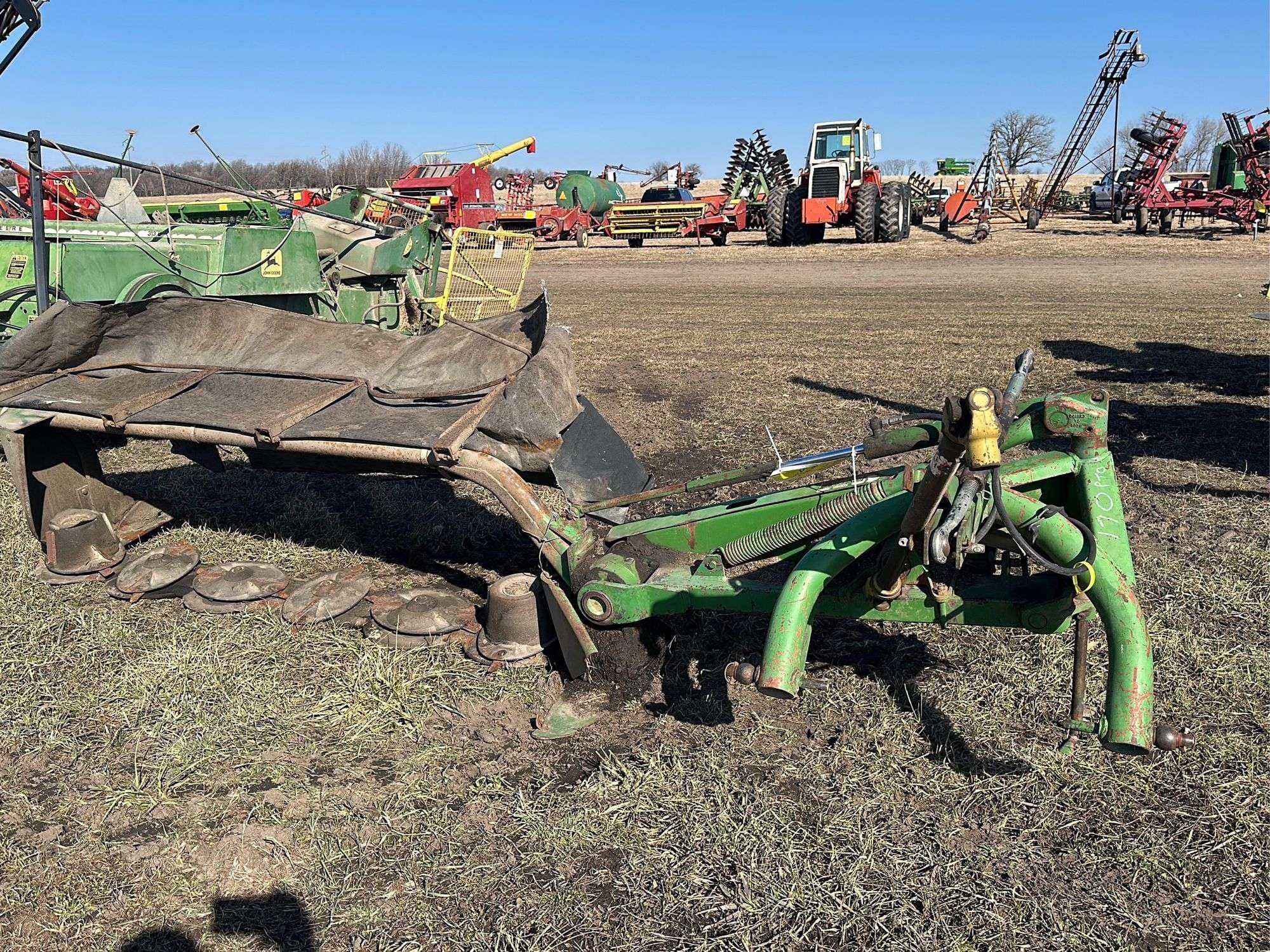 SOLD - John Deere 260 Hay and Forage Mowers - Disk | Tractor Zoom