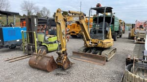 SOLD - John Deere 27ZTS Lot No. 2353 Construction with 300 Hrs ...