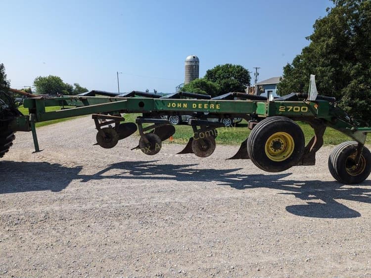 John Deere 2700 Tillage Plows for Sale | Tractor Zoom