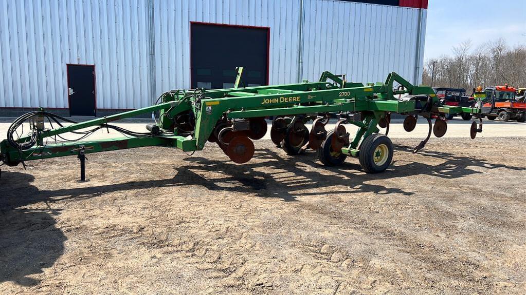 John Deere 2700 Tillage Disk Rippers for Sale | Tractor Zoom