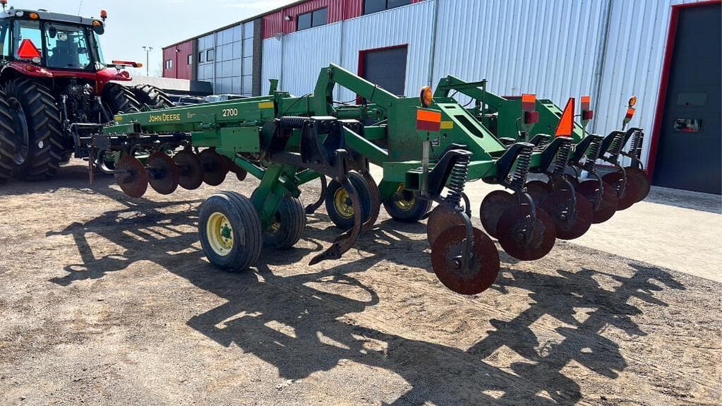 John Deere 2700 Tillage Disk Rippers for Sale | Tractor Zoom
