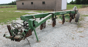 SOLD - John Deere 2700 Tillage with 5 Bottoms | Tractor Zoom
