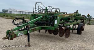SOLD - John Deere 2700 disk ripper Tillage with 13 ft | Tractor Zoom