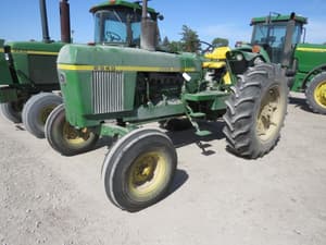SOLD - John Deere 2840 Lot No. 702 Tractors with 1,176 Hrs | Tractor Zoom