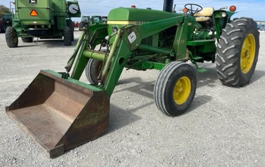 SOLD - John Deere 2840 Tractors with 3,140 Hrs | Tractor Zoom