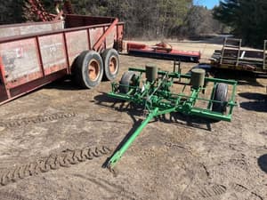 SOLD - John Deere 290 Lot No. 146 Planting with 2 Rows | Tractor Zoom