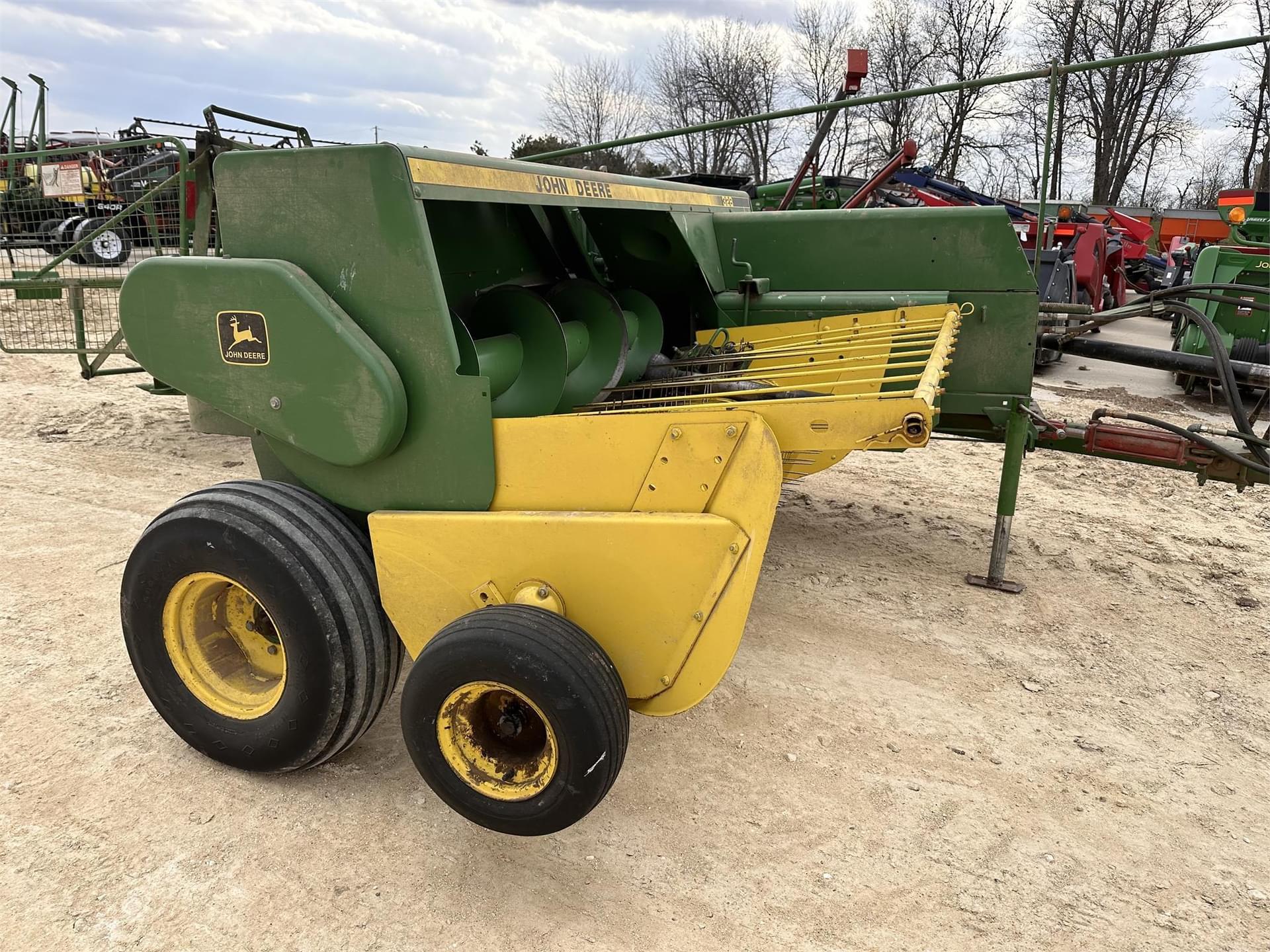 John Deere 328 Hay and Forage Balers - Square for Sale | Tractor Zoom