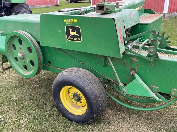 John Deere 328 Hay and Forage Balers - Square for Sale | Tractor Zoom