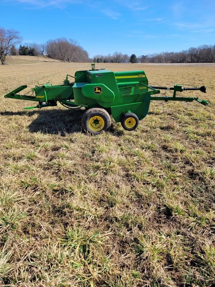 John Deere 328 Hay and Forage Balers - Square for Sale | Tractor Zoom