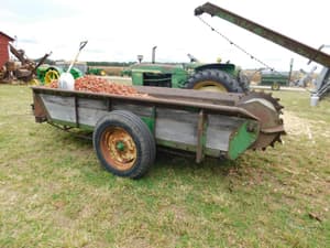 SOLD - John Deere 34 Manure Spreader Manure Handling | Tractor Zoom