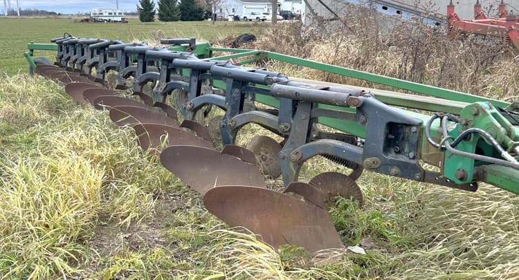 John Deere 3700 Tillage Plows for Sale | Tractor Zoom