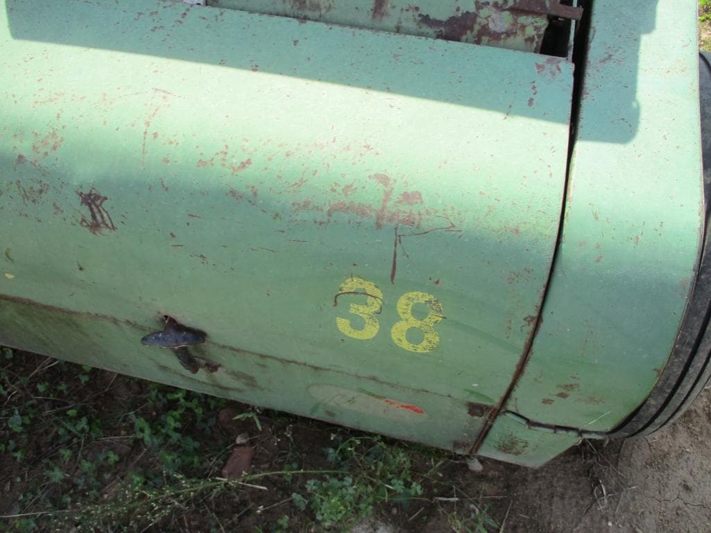Tractor Zoom - John Deere 38