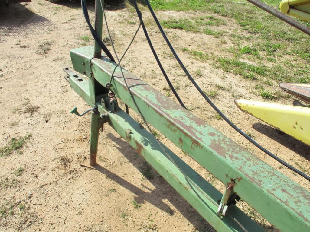 Tractor Zoom - John Deere 38