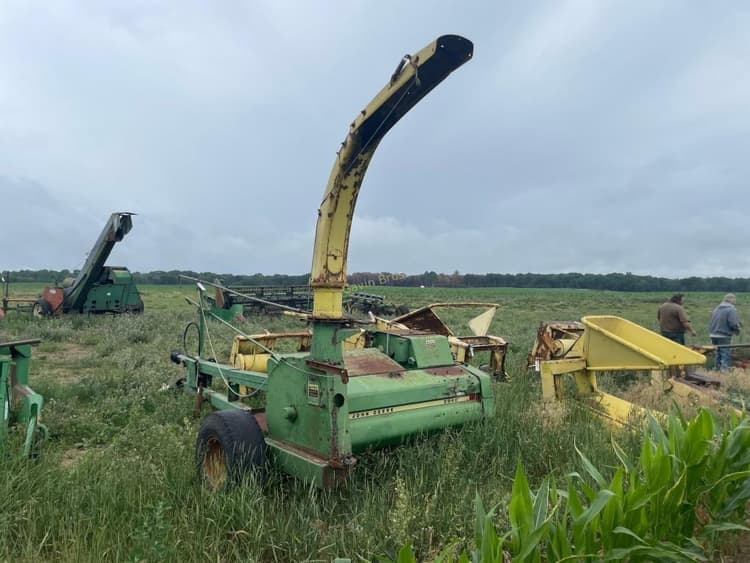 John Deere 3940 Harvesting Forage Harvesters - Pull Type for Sale ...