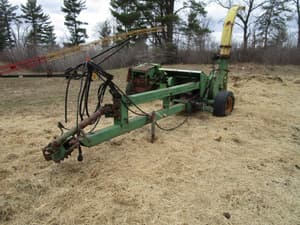 SOLD - John Deere 3940 Chopper (Hayward, WI) Harvesting | Tractor Zoom