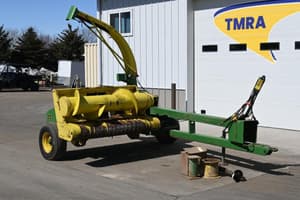 SOLD - John Deere 3940 Pull Type Chopper Harvesting | Tractor Zoom