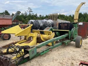 SOLD - John Deere 3940 Lot No. 8288 Harvesting | Tractor Zoom