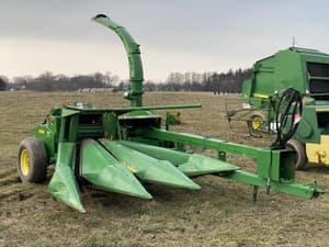 SOLD - JOHN DEERE 3970 CHOPPER, 2-ROW CORN HEAD, S/N: E03970X988285 ...