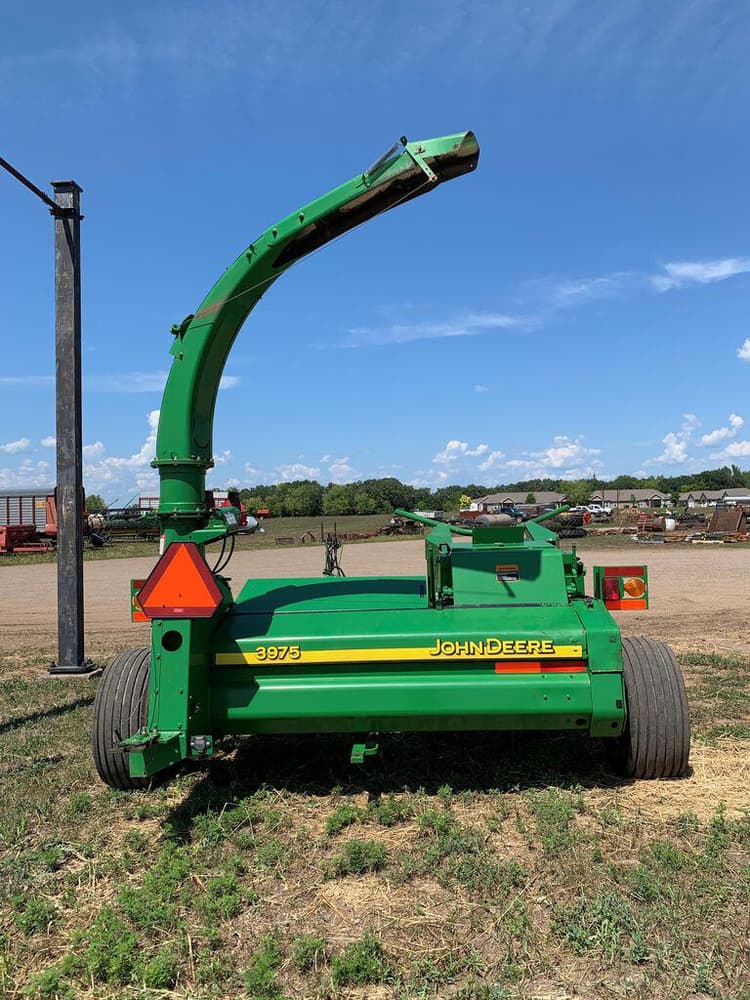 John Deere 3975 Harvesting Forage Harvesters - Pull Type for Sale ...