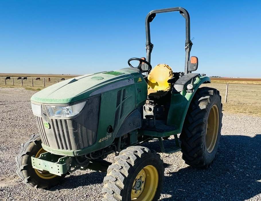 SOLD - John Deere 4052R Tractors 40 to 99 HP | Tractor Zoom