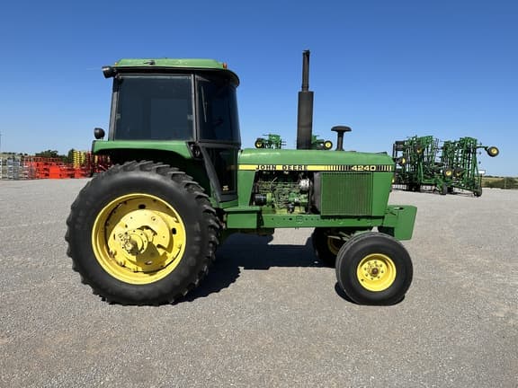 John Deere 4240 Tractors 100 to 174 HP for Sale | Tractor Zoom