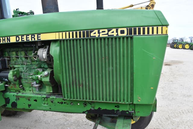 John Deere 4240 Lot No. 2466 Tractors For Sale with 9,500 Hrs | Tractor ...