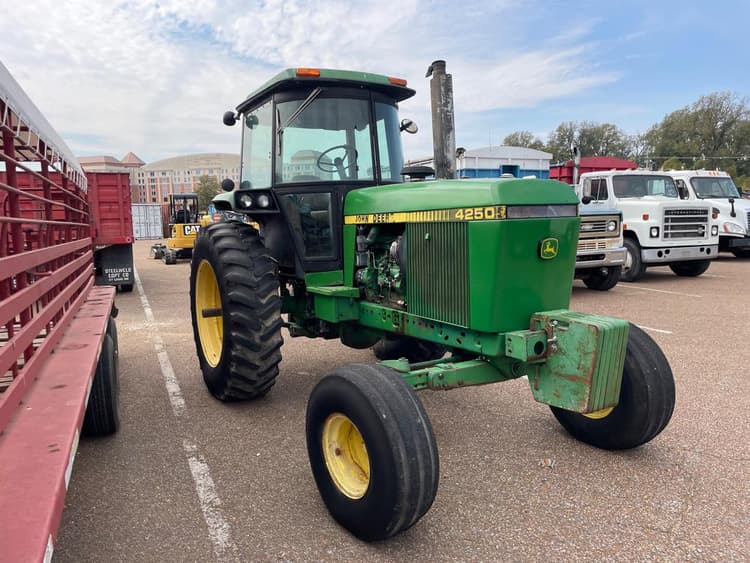 SOLD - John Deere 4250 Tractors 100 to 174 HP | Tractor Zoom