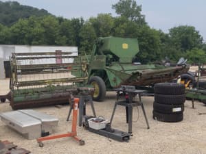 SOLD - John Deere 42e Lot No. 667 Combines with --- Hrs | Tractor Zoom
