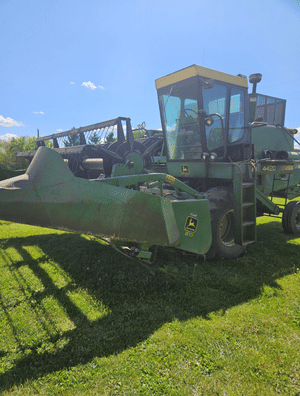 SOLD - John Deere 4420 Combines with --- Hrs | Tractor Zoom