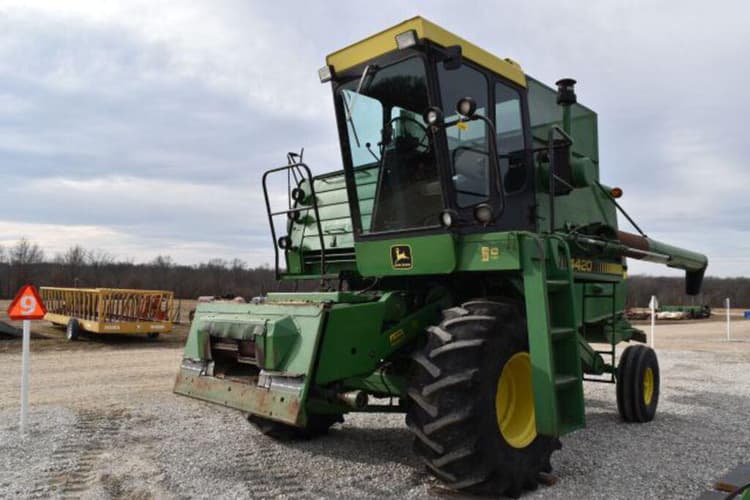SOLD - 1983 John Deere 4420 Combines Other | Tractor Zoom