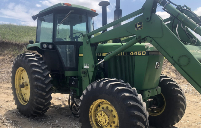 SOLD - John Deere 4450 Lot No. 344e2538-0153-11ed-9544-0246304ce823 ...