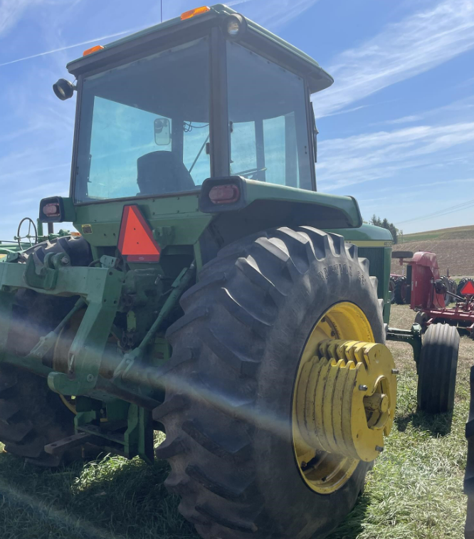 Tractor Zoom - John Deere 4630