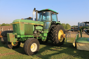 SOLD - John Deere 4640 Tractors with 172 HP | Tractor Zoom