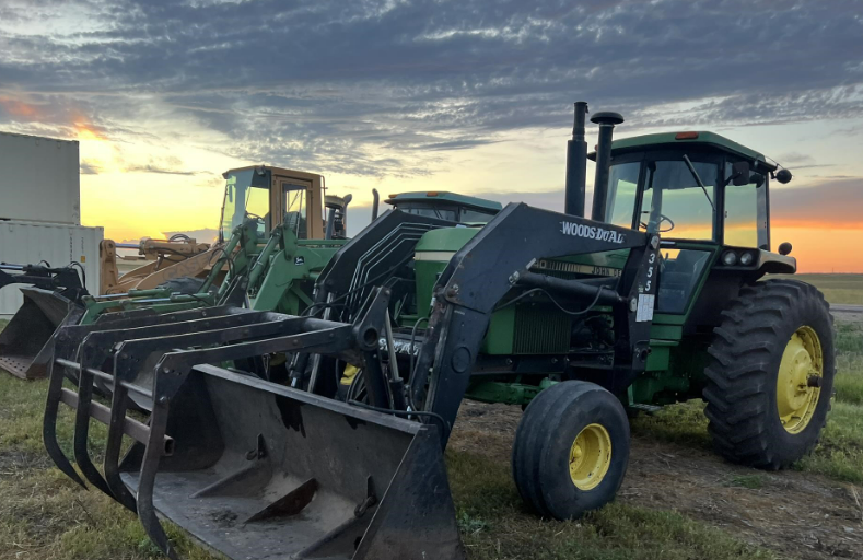 SOLD - John Deere 4640 Tractors with 8,598 Hrs | Tractor Zoom