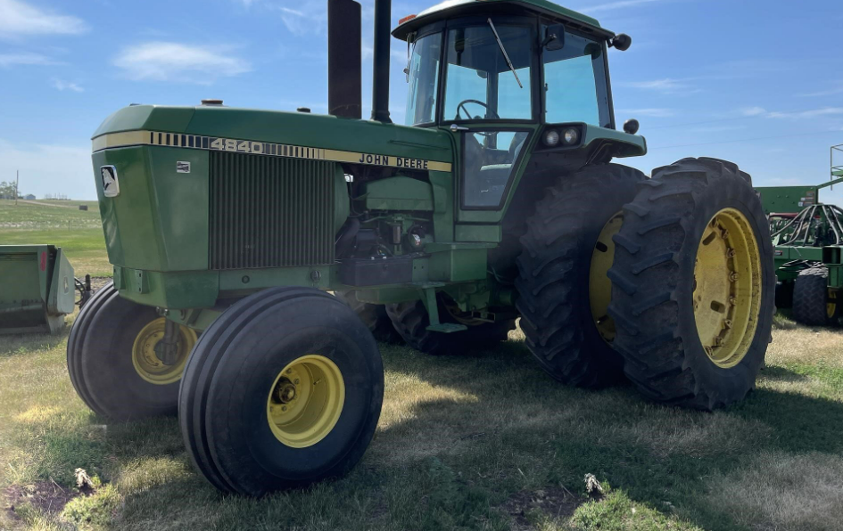 SOLD - John Deere 4840 Tractors with 1,379 Hrs | Tractor Zoom