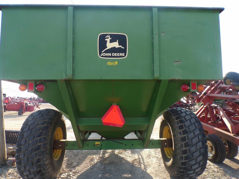 John Deere 500 Lot No. 31667 Harvesting For Sale | Tractor Zoom