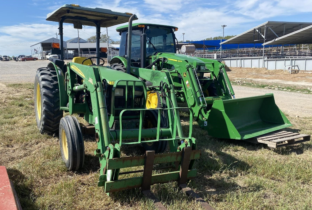 SOLD - John Deere 5105 Tractors with 45 HP | Tractor Zoom