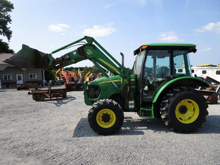 John Deere 5225 Tractors 40 to 99 HP for Sale | Tractor Zoom