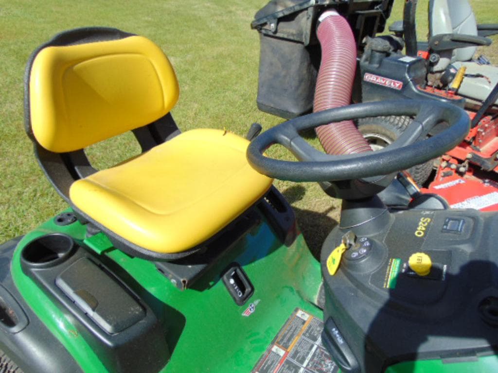 John Deere S240 Other Equipment Turf for Sale | Tractor Zoom
