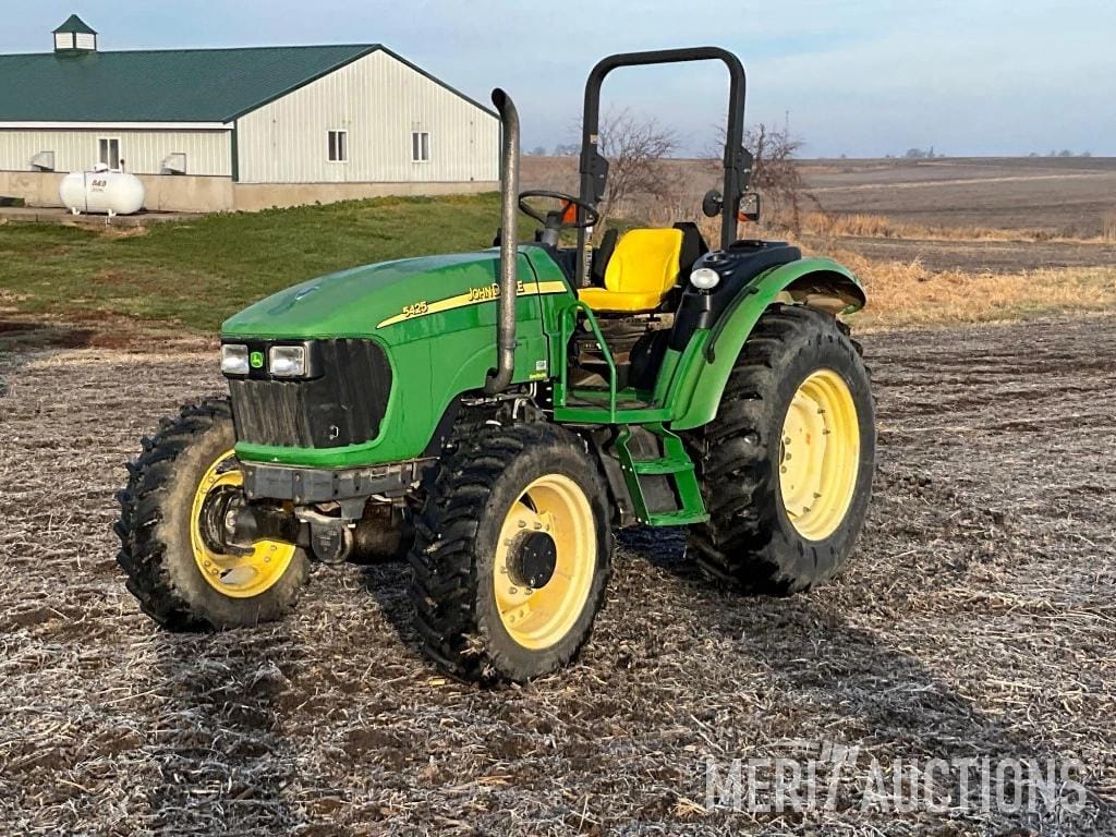 SOLD - John Deere 5425 MFWD Utility Tractor Tractors with 991 Hrs ...